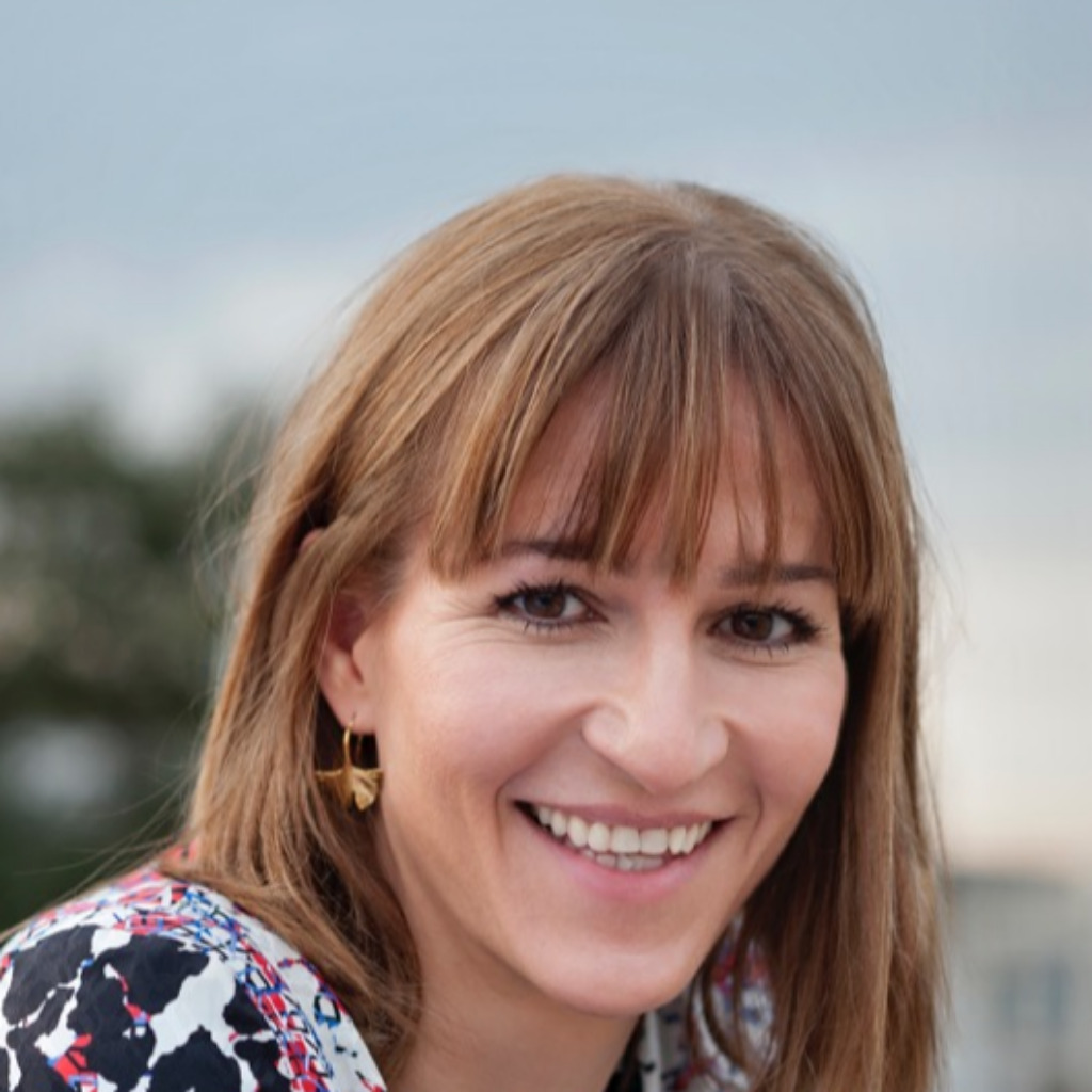 Julia Krause - Freelance Beauty Editor and Producer. Creative Consultant - Ich bin ...