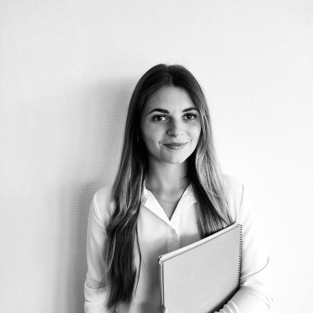 Jacqueline Buchhammer - Einkäuferin Polstermöbel, Mitnahme und SB ...