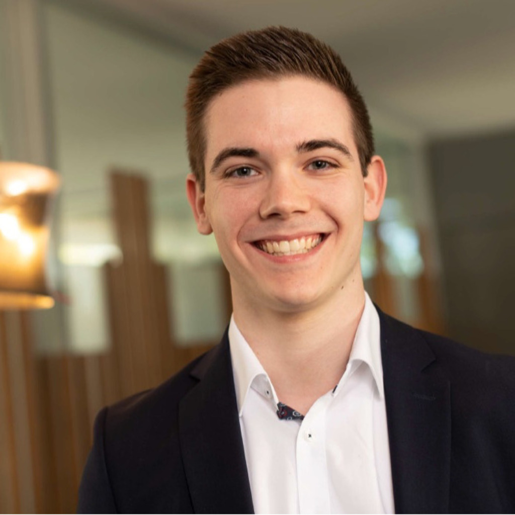 Niklas Schmidt - Firmenkundenbetreuer Freie Berufe / Heilberufe ...