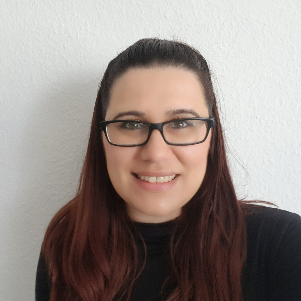 Ramona Farkas - Zahnmedizinische Fachangestellte - Zahnarztpraxis Dr ...