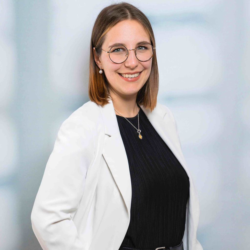 Rebecca Laabs - Medienredakteurin - BKK Akademie GmbH | XING