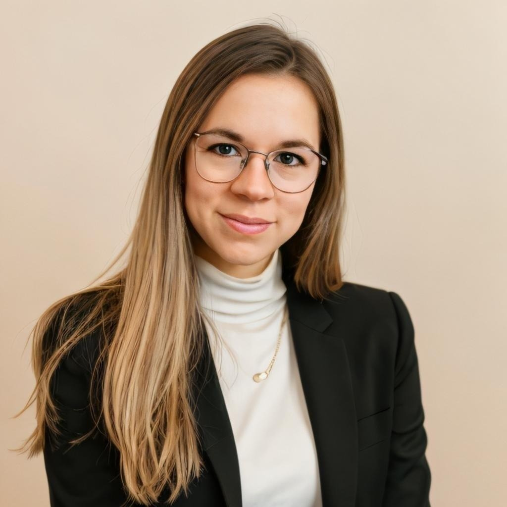 Michelle Lidzba - Mediengestalter - PRECITOOL Werkzeughandel GmbH & Co ...