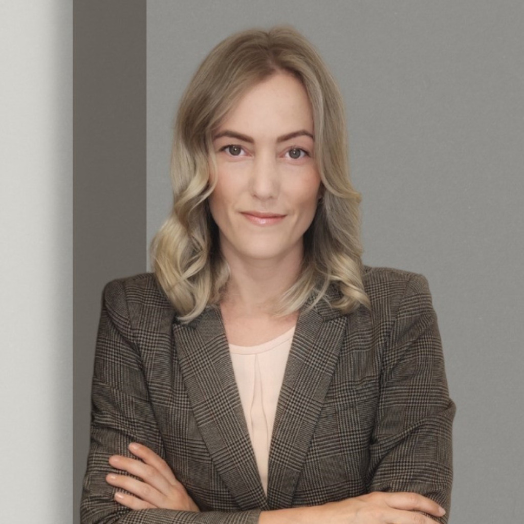 Julia Claussen - Industrial Engineering Managerin - Bardusch AG | XING