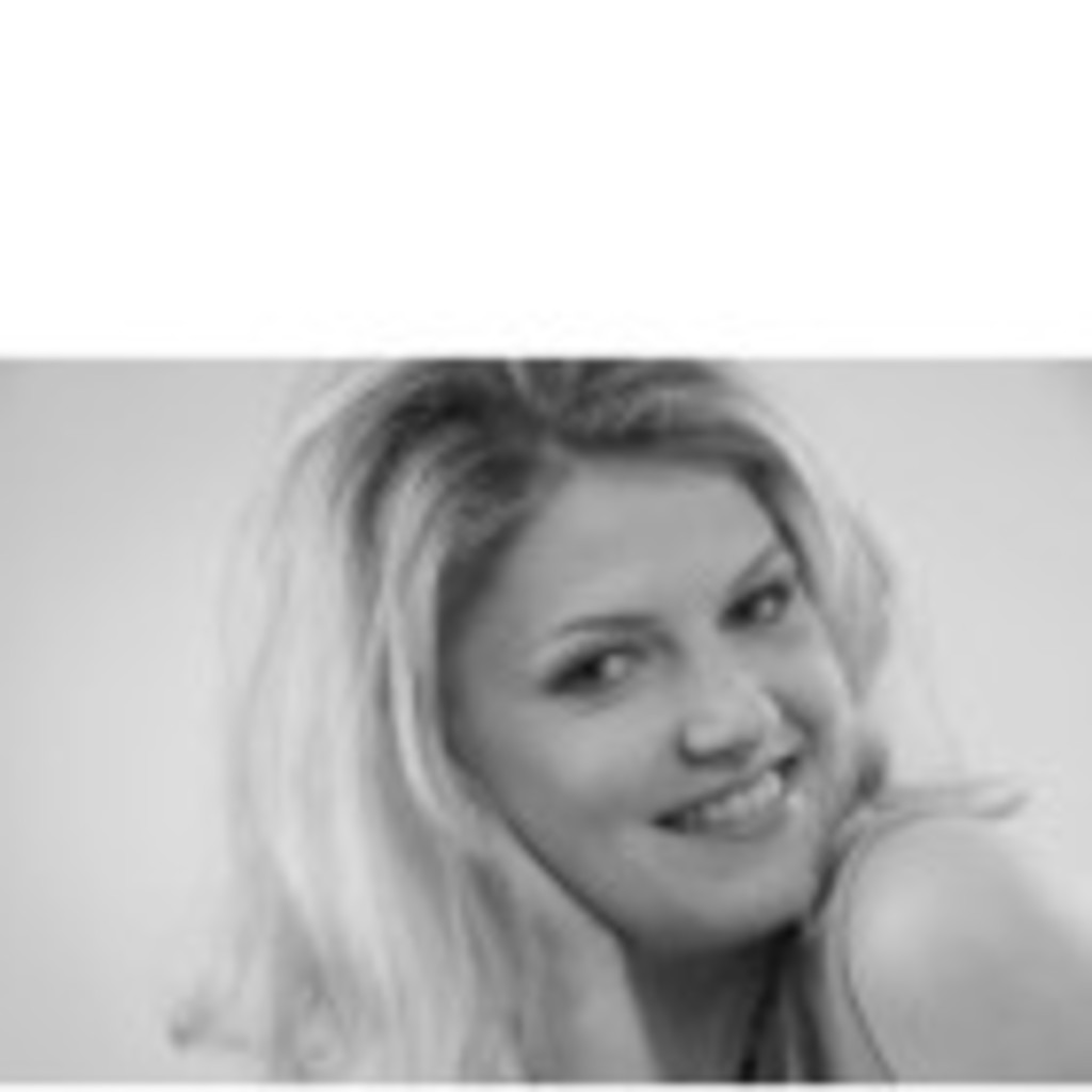 Veronika Annette Henkel - Senior Associate Analyst Risk & Operations ...