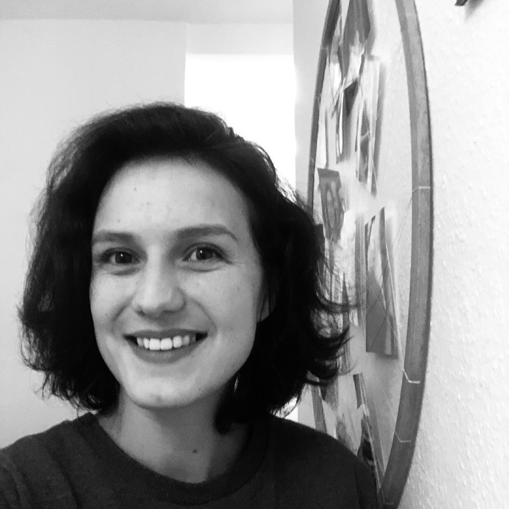 Isabel Thomas - Aushilfe im Einkauf Internet - Parfümerie Douglas GmbH ...