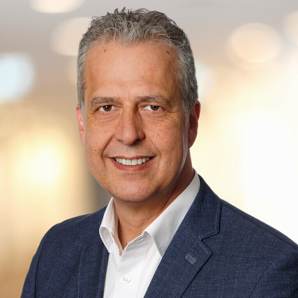 Ray Roberts-York - Managing Director / Geschäftsführer - Michael Bauer ...