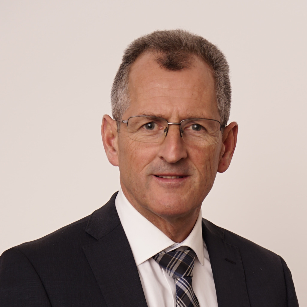 Dr. Mathis Hoffmann - Rechtsanwalt / Gesellschafter / Geschäftsführer - beyond ...