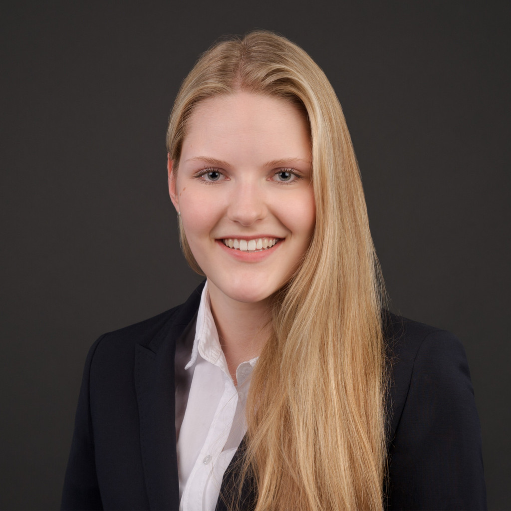 Lisa Martin - Senior Associate bei PwC Deals/ Valuation, Modeling & Analytics - PwC Deutschland ...