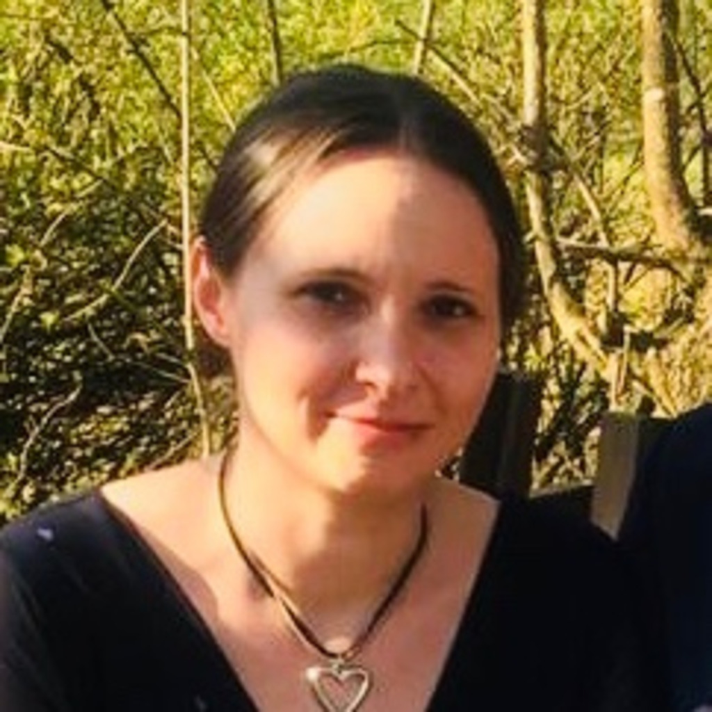 Simone Frisch - Automobilkauffrau - Autohaus | XING