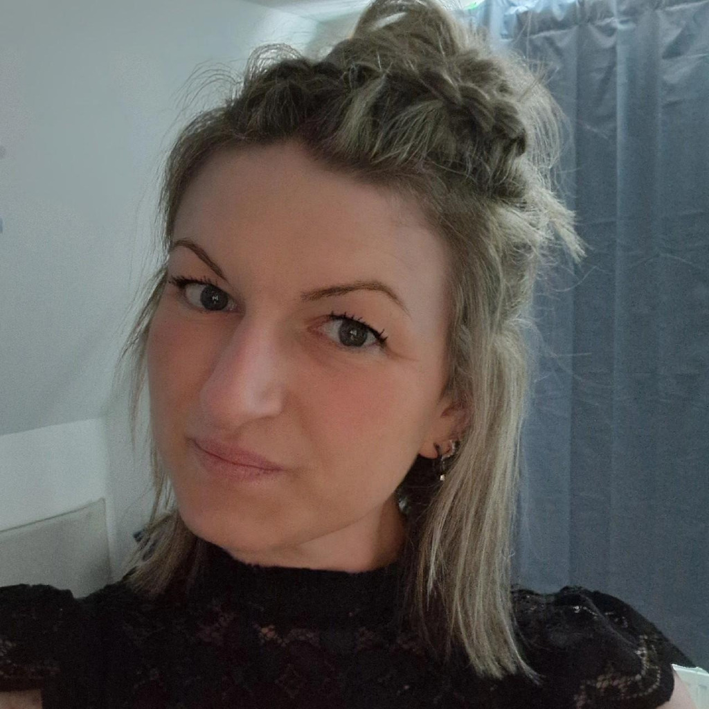 Saskia Schmidt - Pflegefachkraft - Klinikum Husum | XING