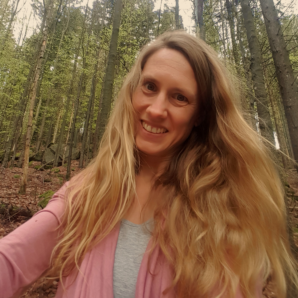 Jessica Killinger - Nachhaltigkeit, Yoga, Online Marketing - NaLoHa | XING