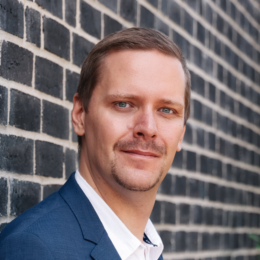 Mike Becker - Solution Architect - biX Consulting GmbH & Co. KG | XING