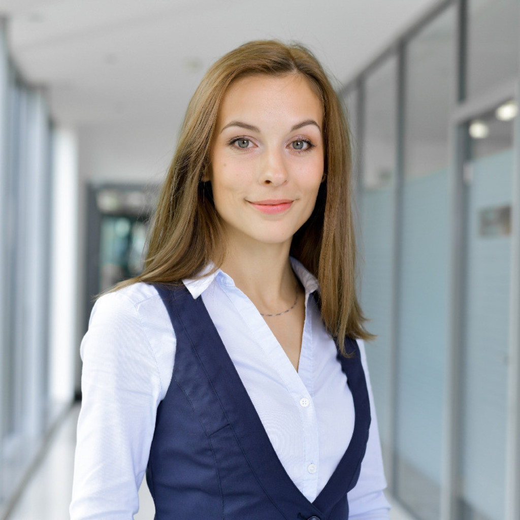 Dipl.-Ing. Lisa Strobel - Verkaufsingenieurin - GOLDBECK Ost GmbH ...