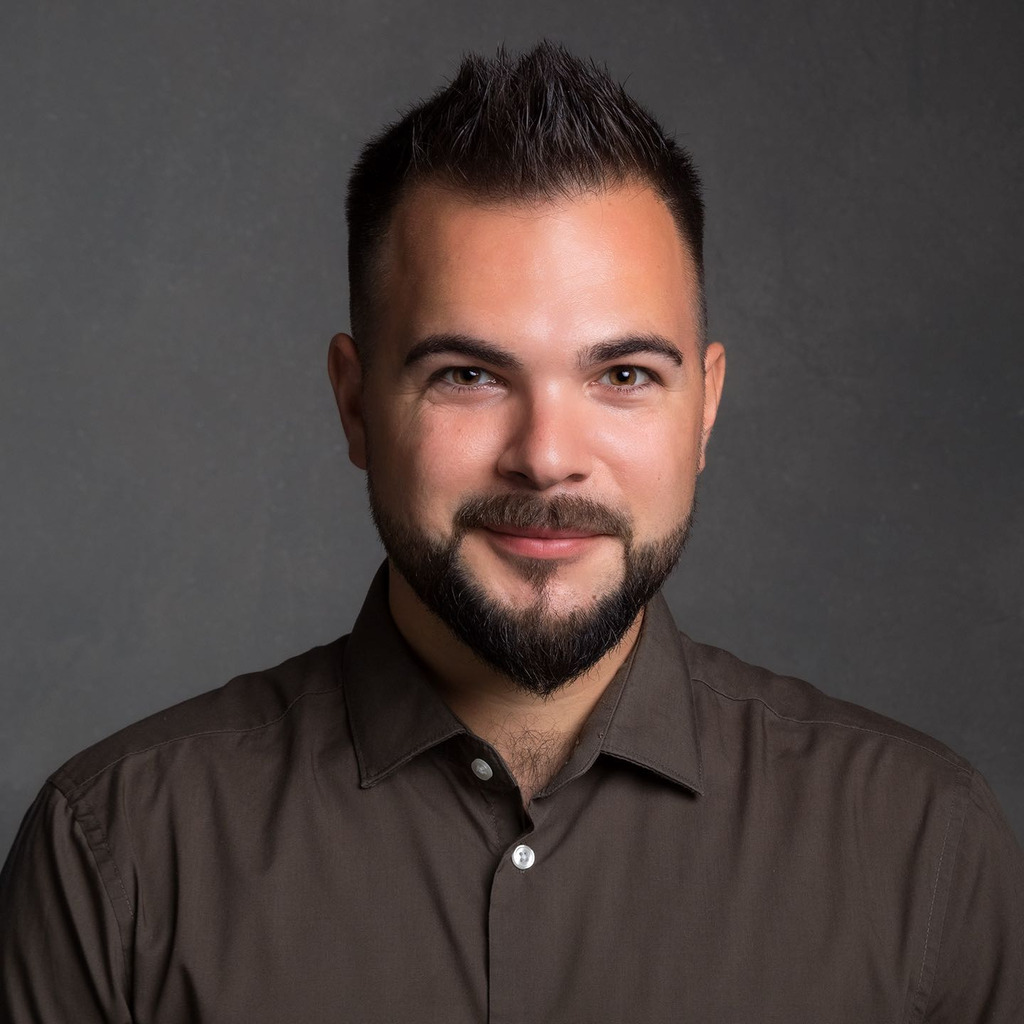 Sascha Wolf - Kommunikations-Manager für interne & externe ...