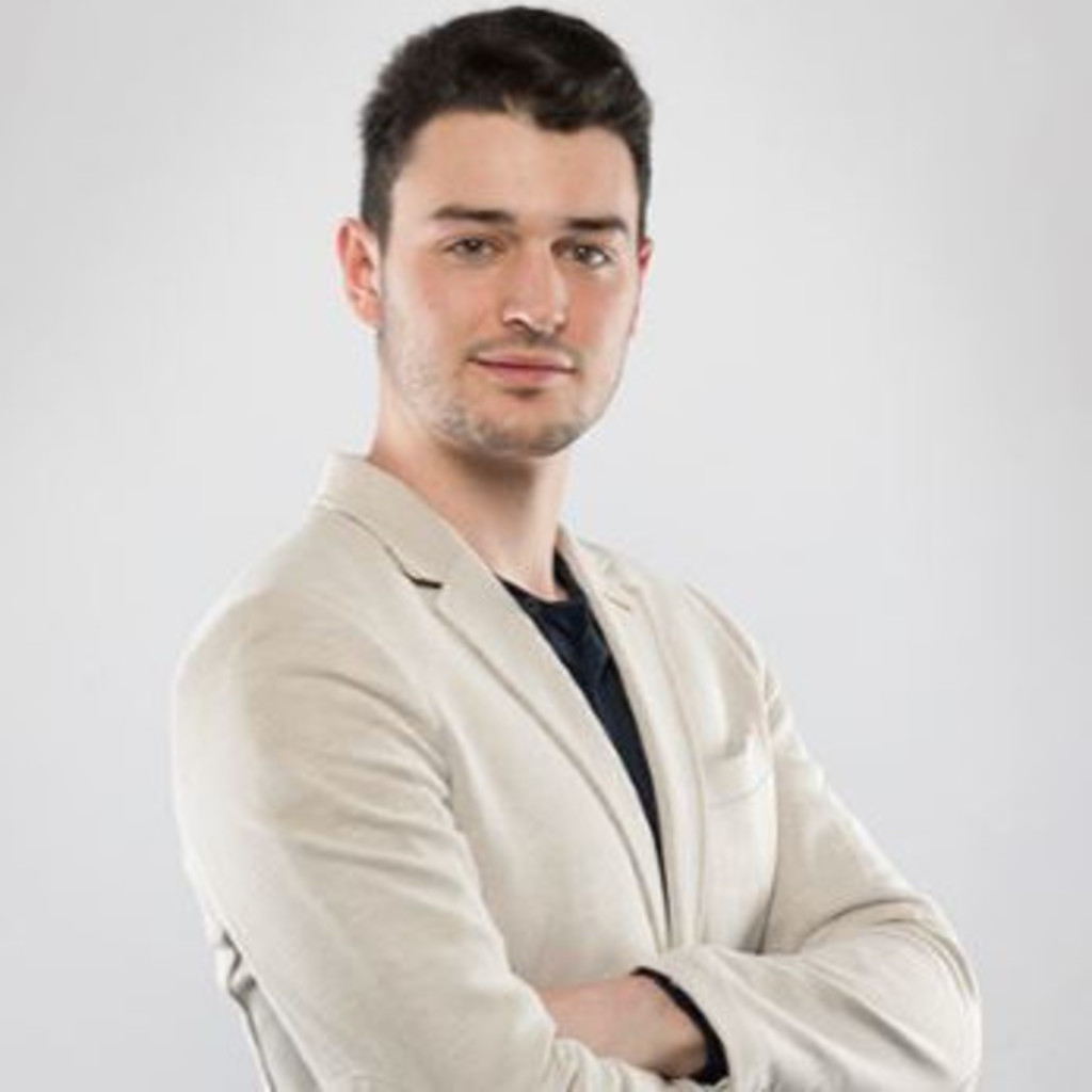 Christopher Behrendt - Recruitment Consultant IT - Confidential | XING