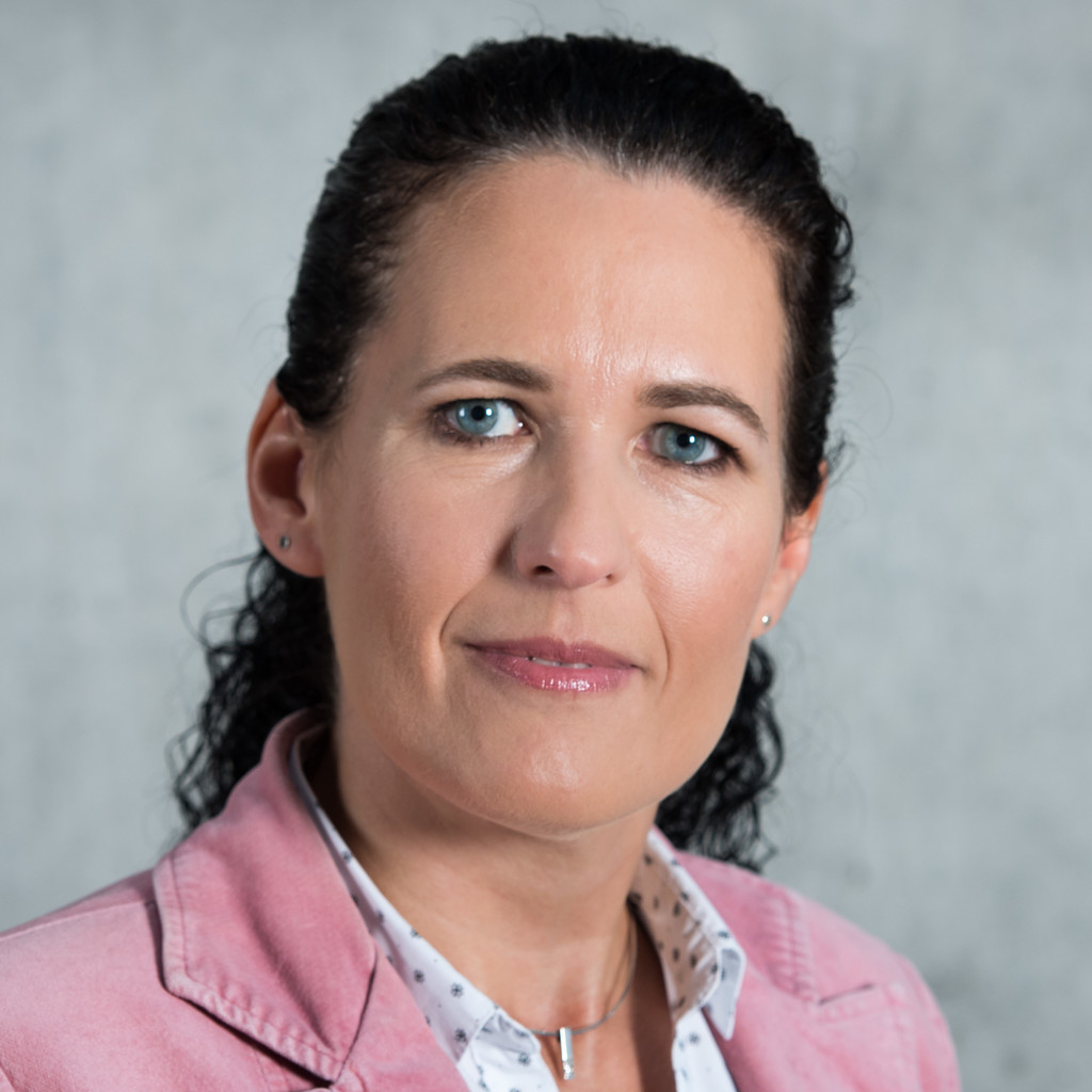 Christina Schreck - Leiterin Eigenemittierte Karten - EURO ...