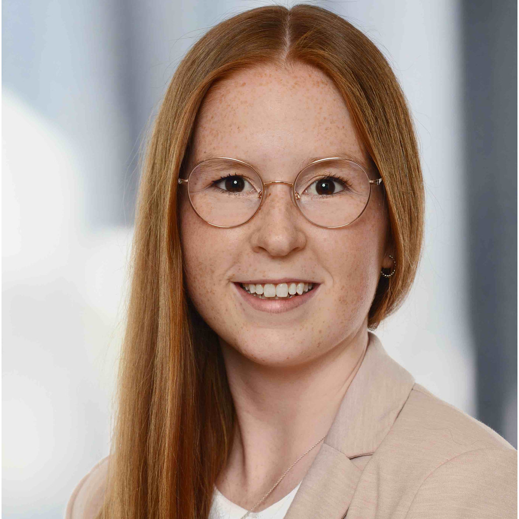 Laura Mack - Einkäuferin - Carl Zeiss IMT GmbH | XING