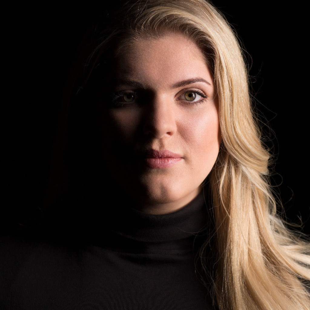 Laura Jost - Team- und Prozessleiterin - semper fidelis | Rechtsanwälte ...