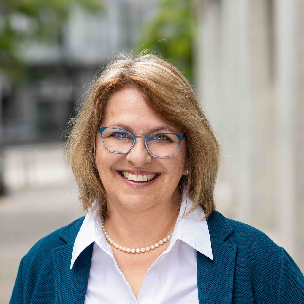 Cornelia Busenhart-Hofer - Business Coach - cbc Cornelia Busenhart ...