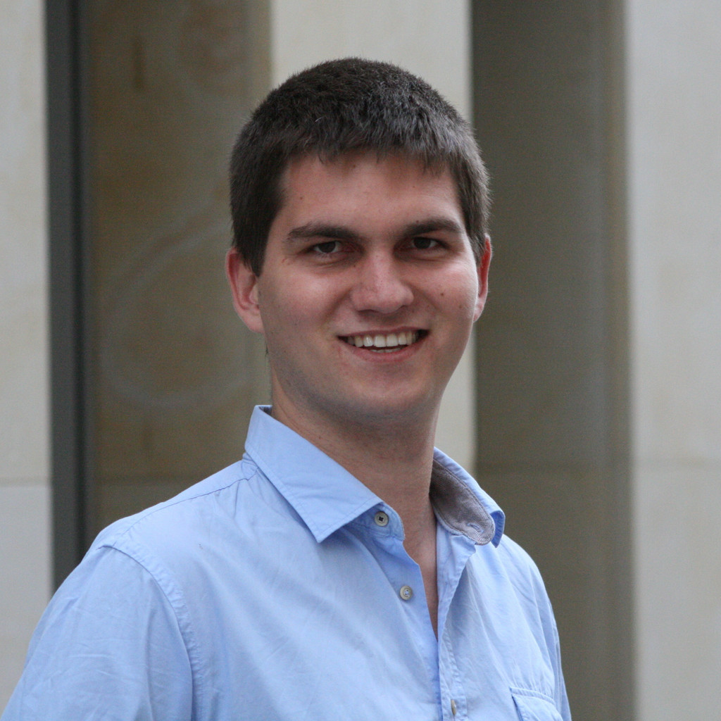 Viktor Pavlov - Coordinator Distribution - Fresenius Medical Care | XING