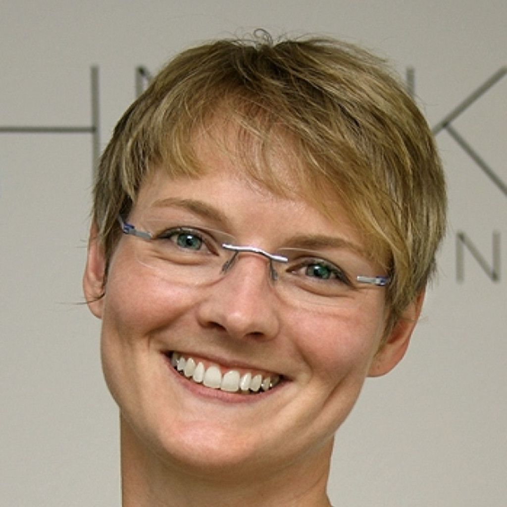 Andrea Bauer's Instagram, Twitter & Facebook on IDCrawl