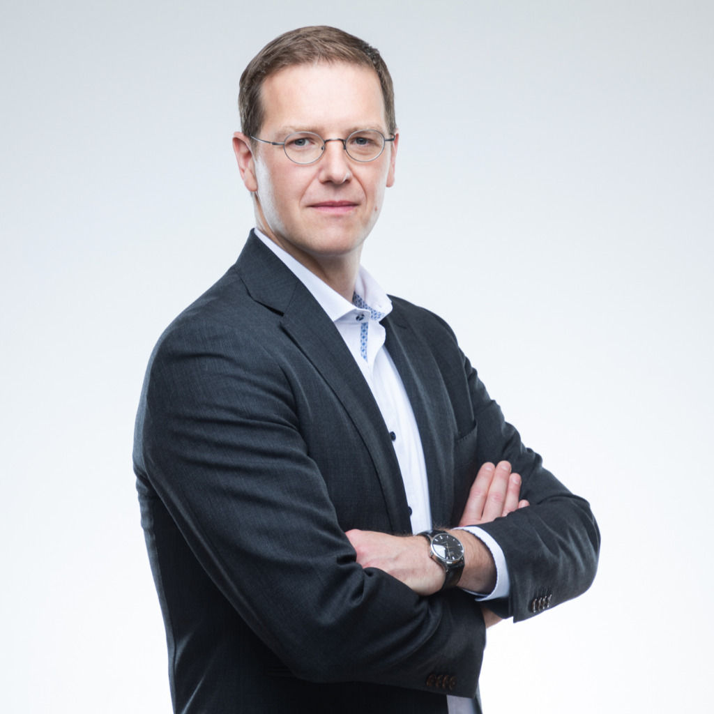 Dr. Patrick Briest - Senior Director IT - Operations & Network - Hapag ...