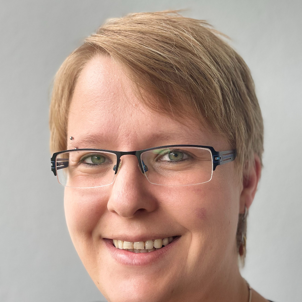 Sandra Zimmermann - Kundenbetreuerin - VR-NetWorld GmbH | XING