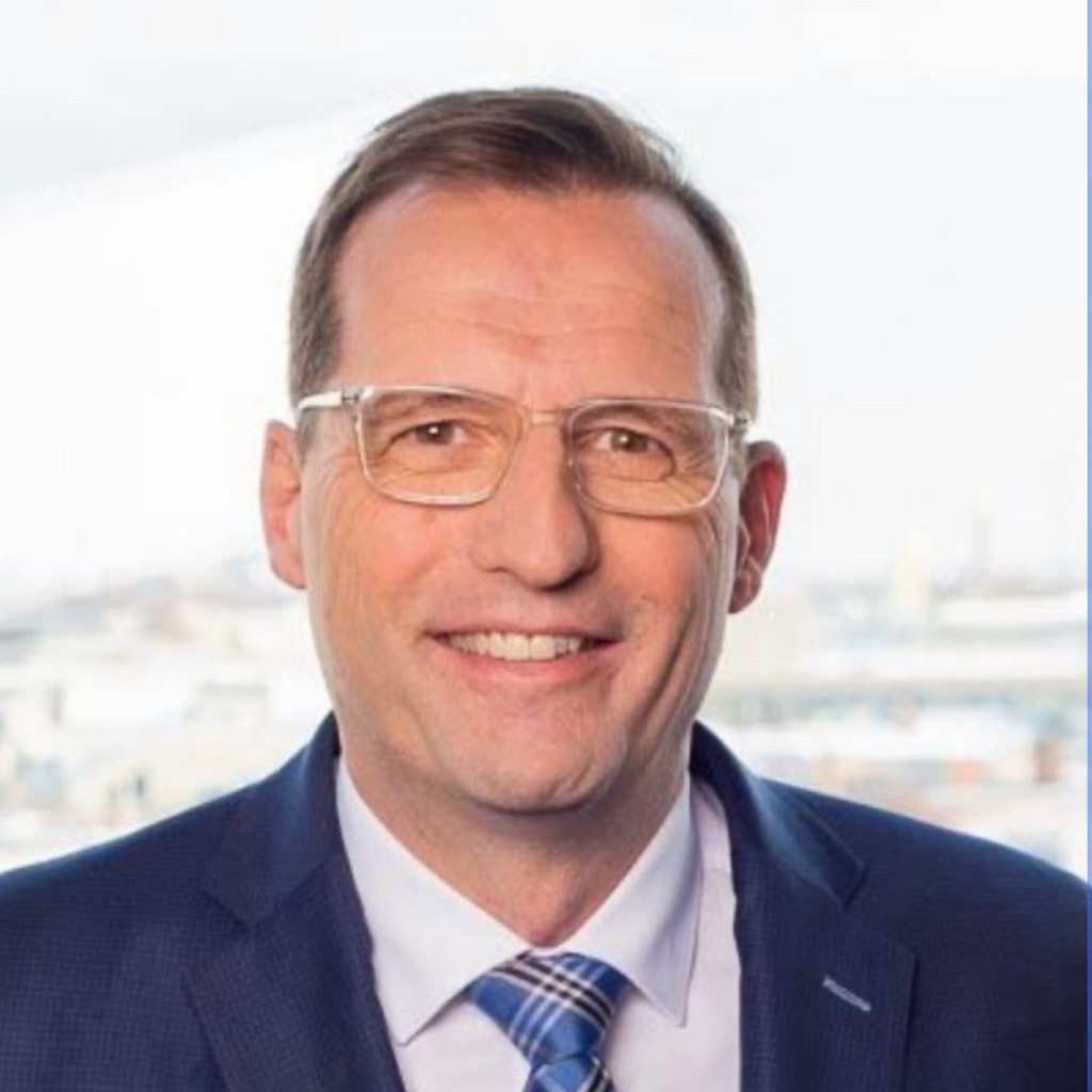 Dr. Michael Piontek - Geschäftsführer - Mann Management GmbH | XING