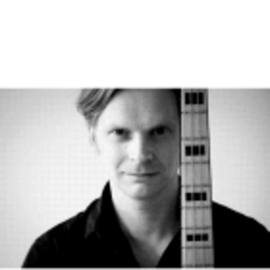 Sebastian Philipp - Bassist und Basslehrer - Selbststaendig | XING