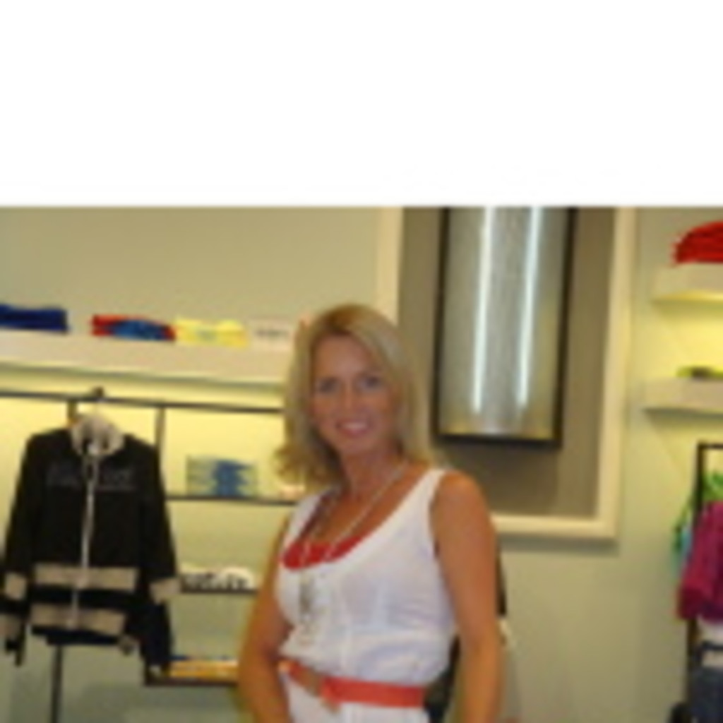 Anna Karpova - manager - uranio overseas bureau | XING