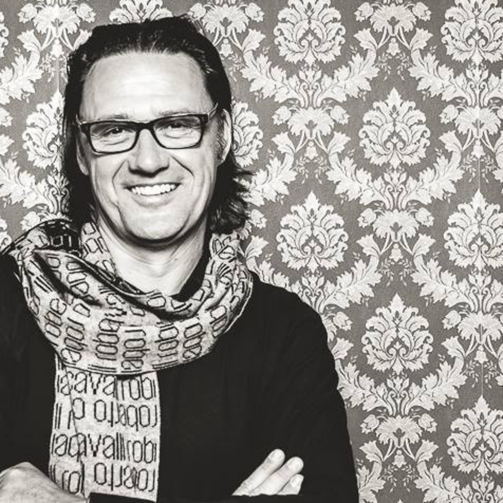 Alexander Kern - Filmproduzent - akmedien Film und Fernsehproduktion | XING