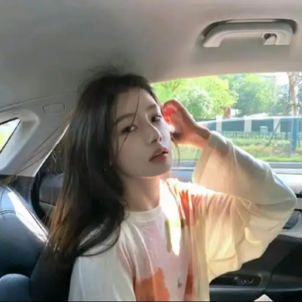 Jessica Pan - Sales Manager - 200 R ONE | XING