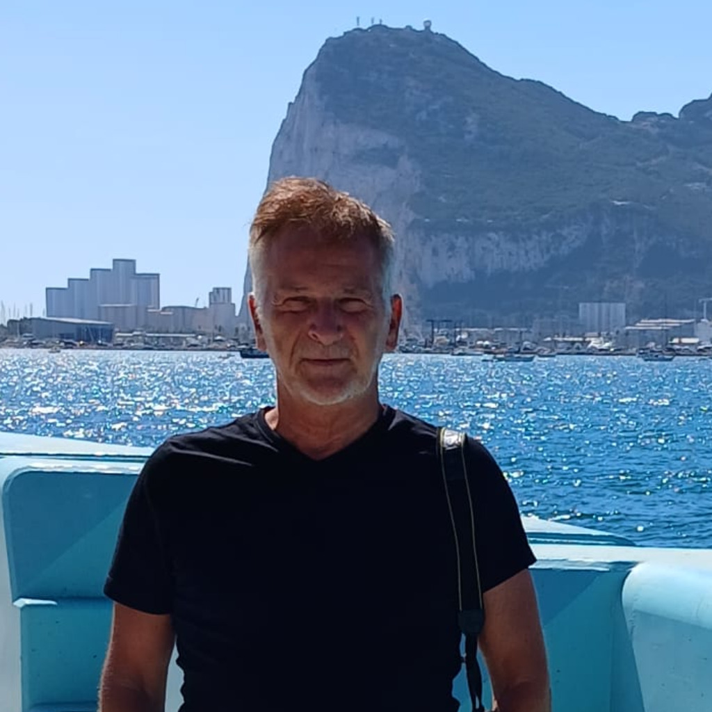 Michael Theis - Projektleiter - Philipps Universität Marburg | XING