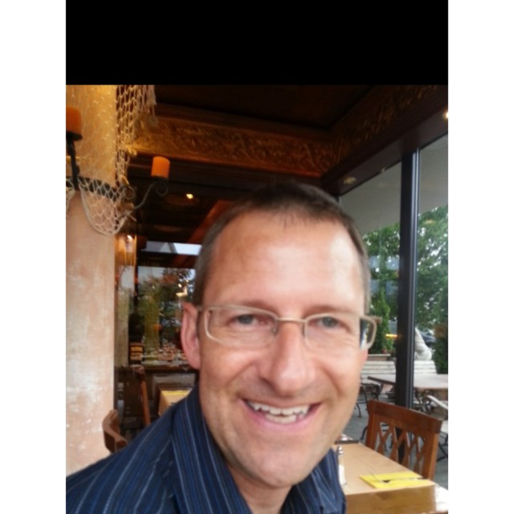 Philipp Gut - Demand Planner Europe - Smith & Nephew AG | XING