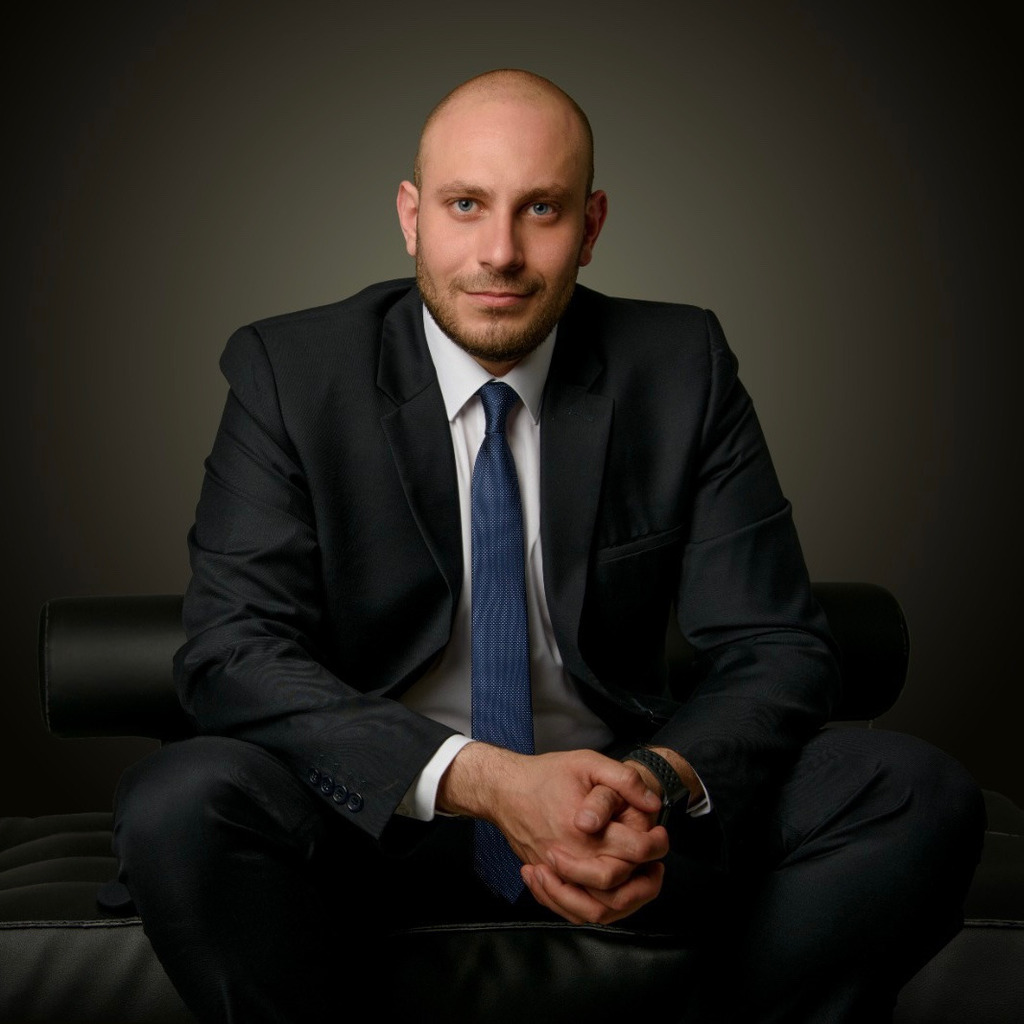 Bernard Wadih Kaplanian - Geschäftsführer & Kryptowährungsberater ...