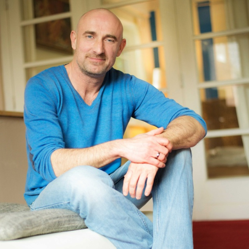 Jablonski aus Hamburg in der Personensuche von Das Telefonbuch