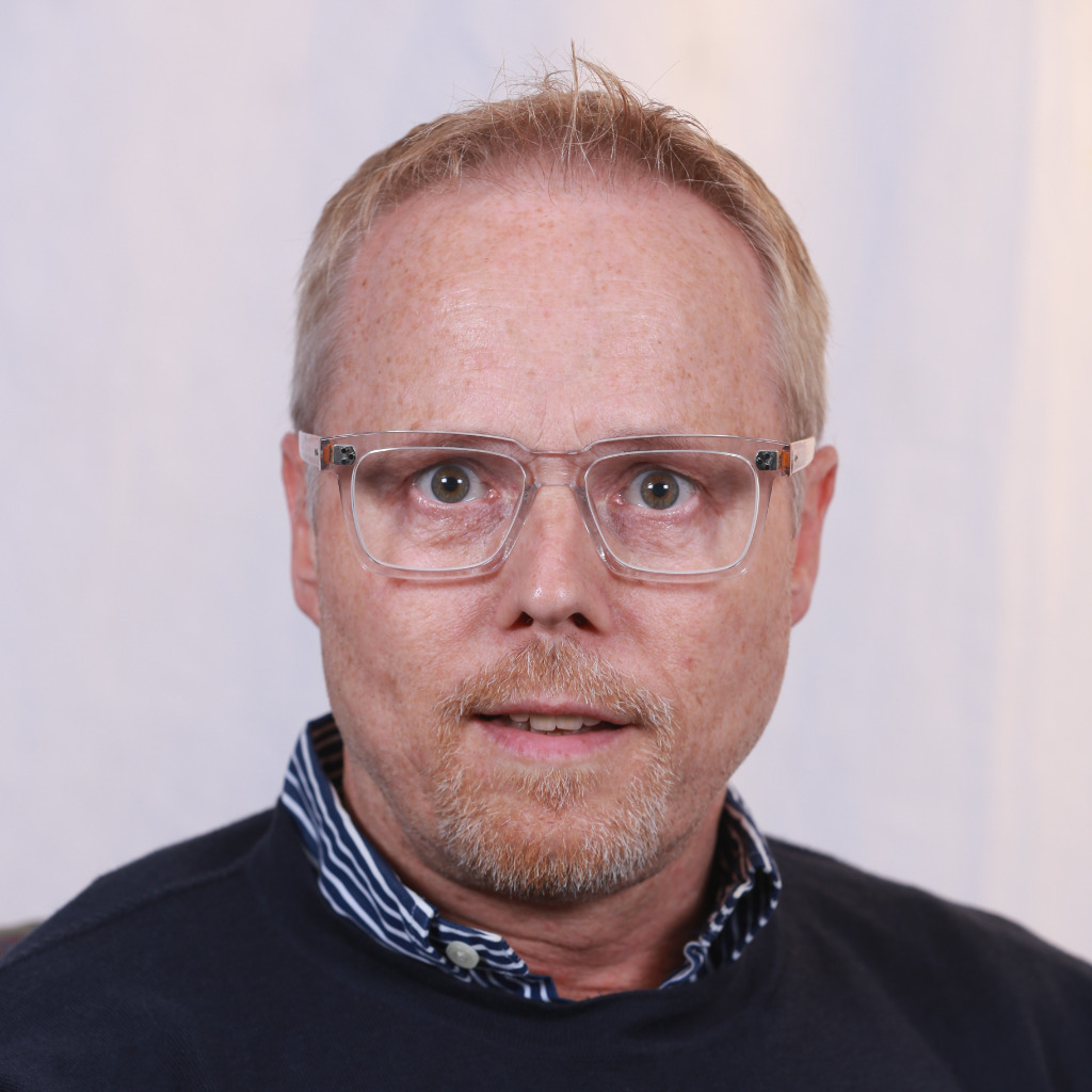 Udo Kirschstein - Stockroom employee , Stockroommanager - Esprit Retail ...