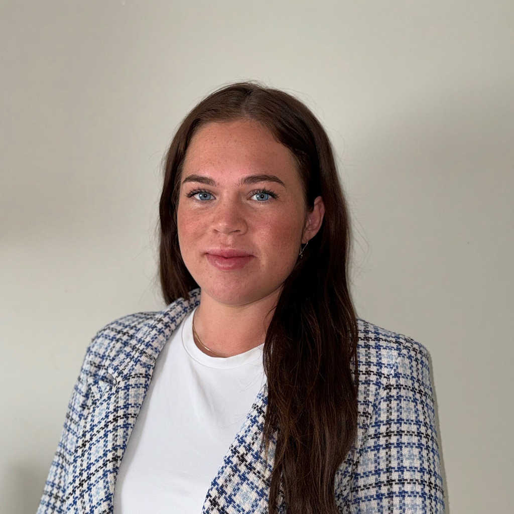 Kim Petry-Hasan - Ausbildung Kauffrau für Büromanagement - Hays | XING