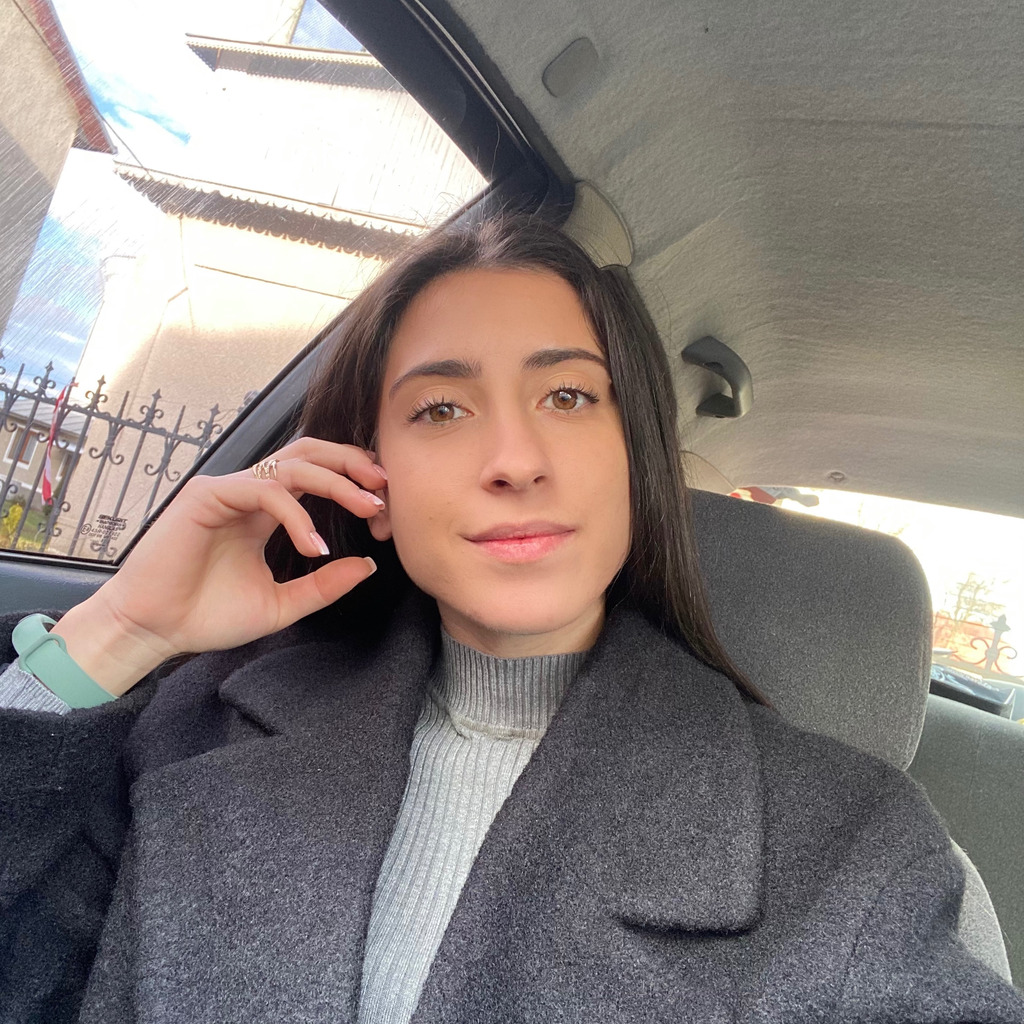 Diana Hutsuliak - Kellnerin - Shadow Lounge GmbH | XING