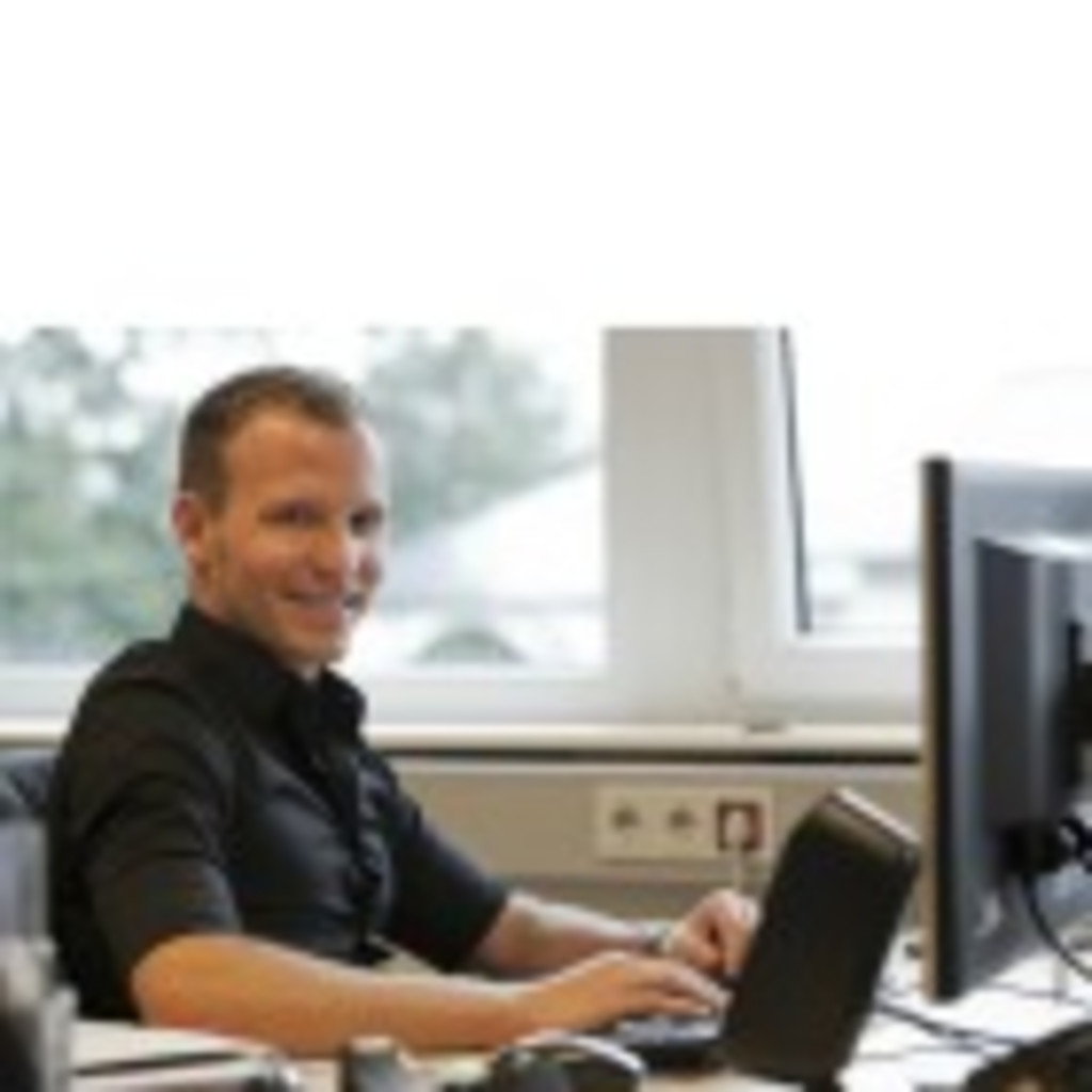 Daniel Mohnke - Butler - Assistant House Manager - vermögender ...