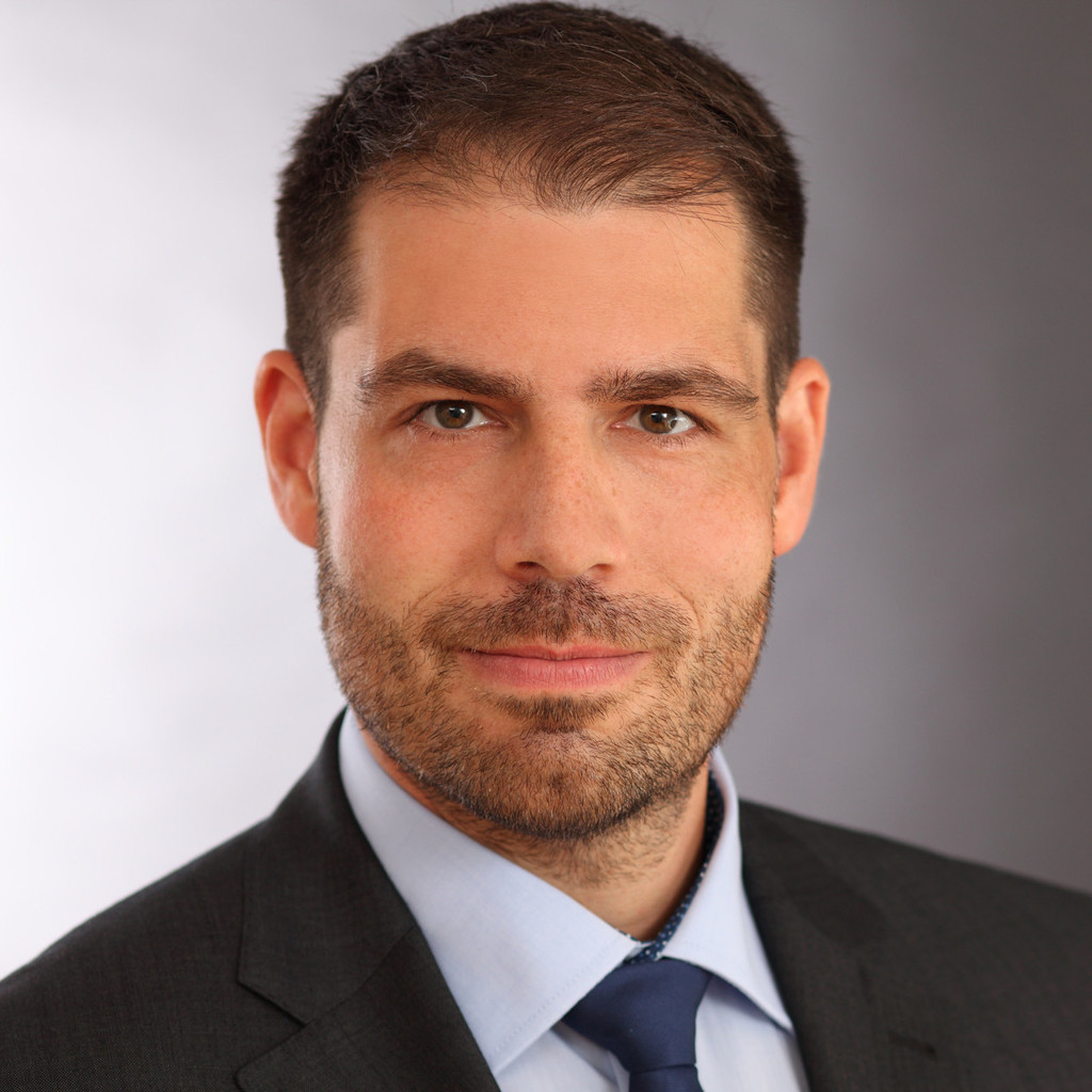 Sebastian Fellinger - Segmentcontroller - Business Partner Controlling ...