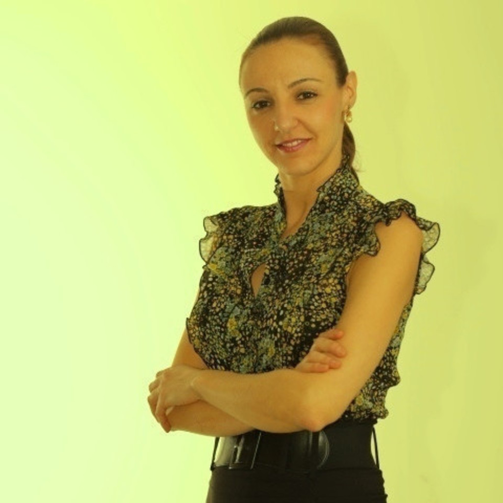 María Cacho Morgado - Directora - Empléate con Talento | XING