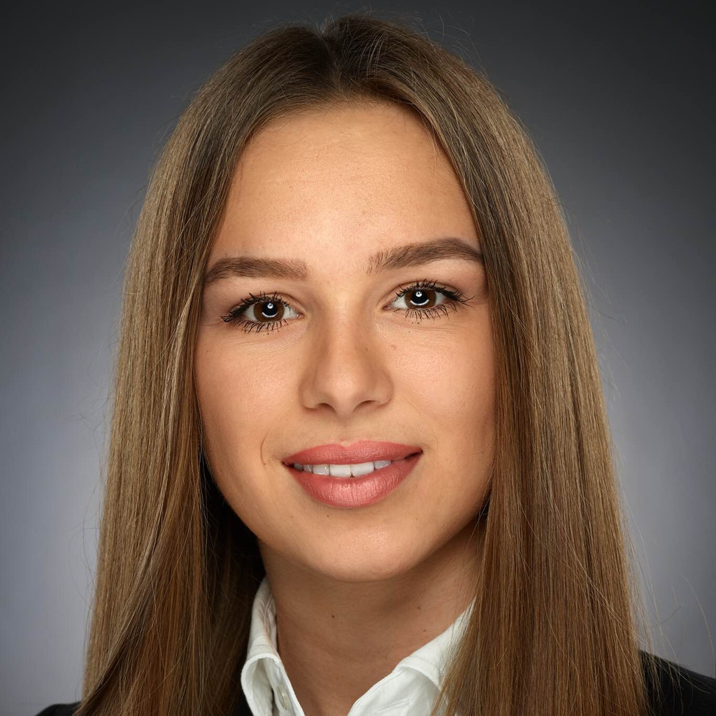 Julia Rukavina - Sachbearbeiterin Vetrieb International - Kleemann GmbH ...