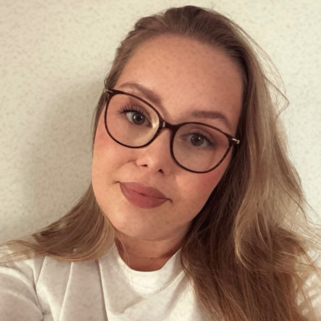 Fiona Schmidt - Sachbearbeiter - VITASERV AG | XING