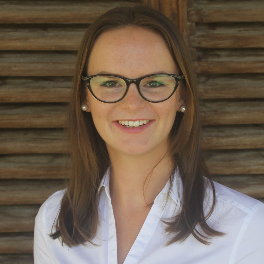 Laura Kroll - General Manager - The Tides Lodge and Villa | XING