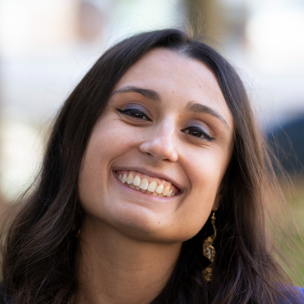 Laura Matri - Mitarbeiter Client Support - Trowbridge | XING