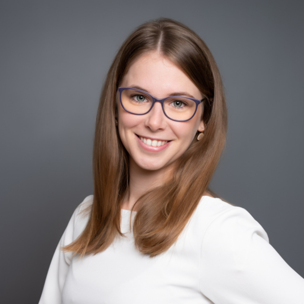 Susanne van de Loo - Referentin der Personalentwicklung - Kliniken des ...