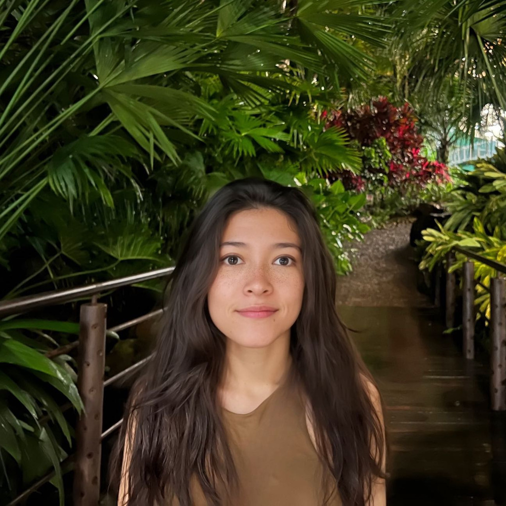 Alejandra Bolaños - Graphic Designer - Self Employed Freelancer | XING