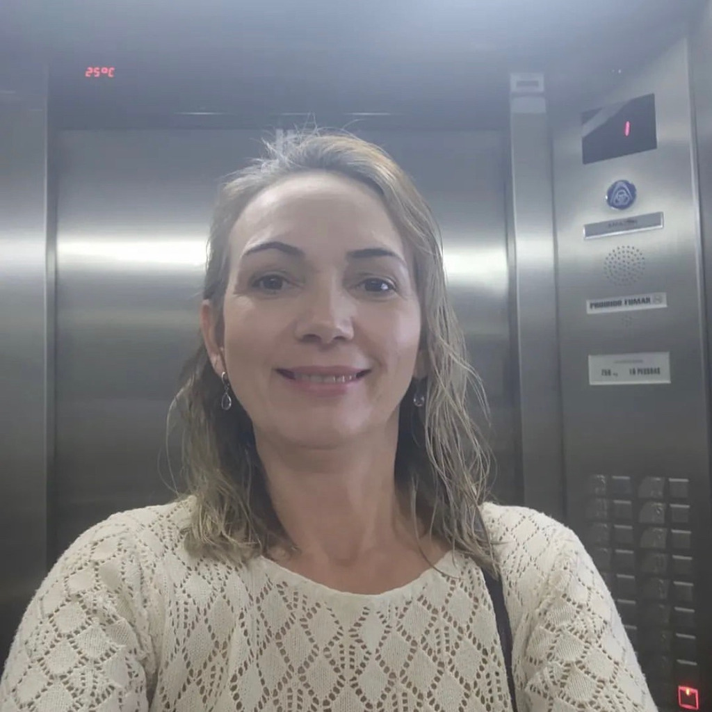 Lisa Jane Parker - Senior Client Relationship Manager - Zahrah ...