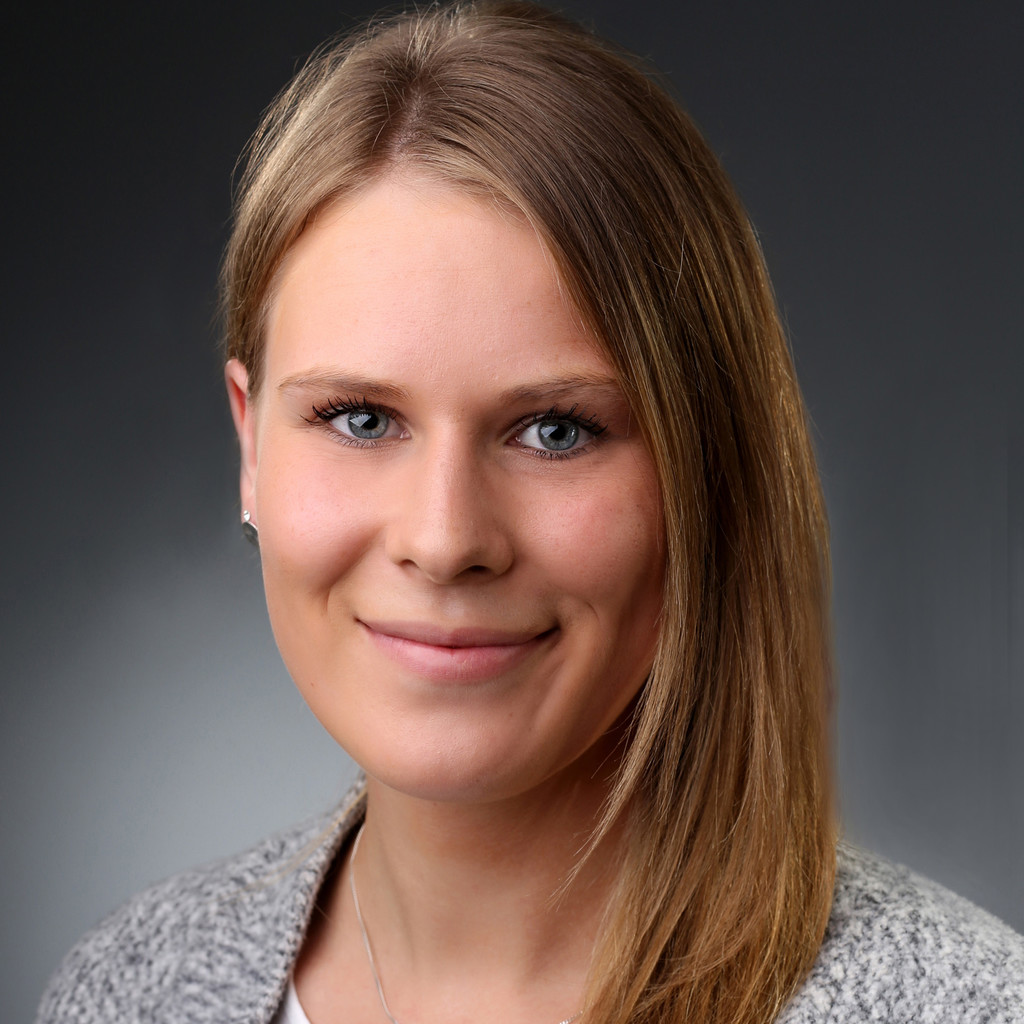 Anna Müller - Sozialversicherungsangestellte - KNAPPSCHAFT Krankenkasse ...